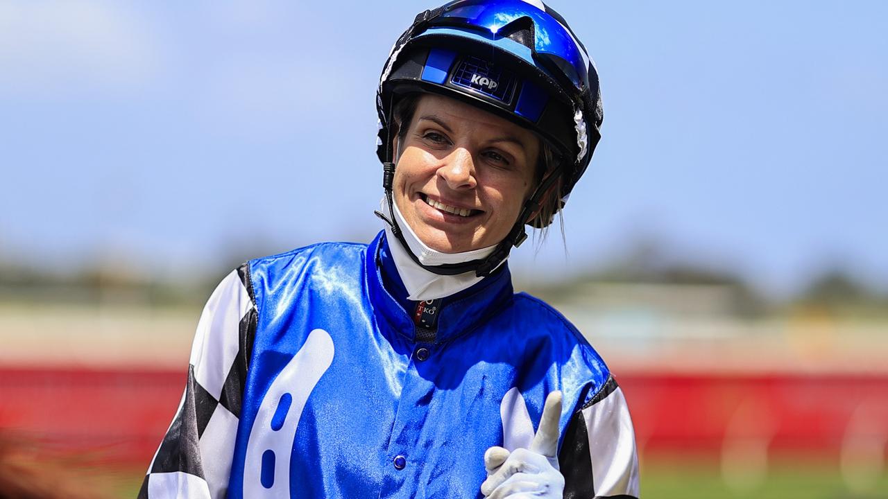 Duggan set to turn her Gift into Gold - Racenet