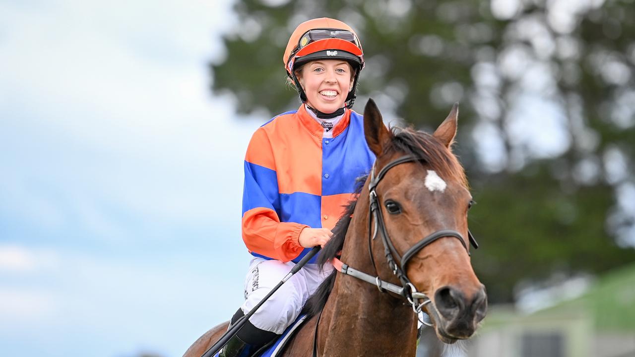 Hamilton tips Monday: Bull to take advantage of claim - Racenet