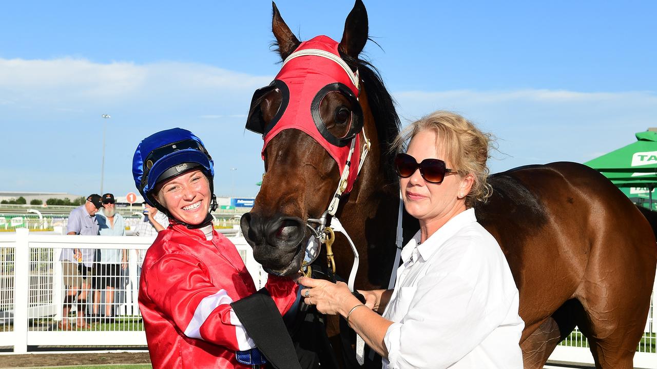 O'Neill puts health battles aside to provide for Kilner family - Racenet