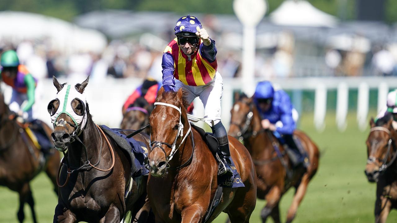 Nature Strip claims second Australian Racehorse of the Year award, Jye ...