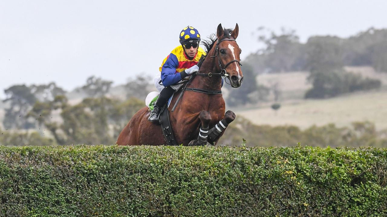 Best bets and value selections for Casterton and Ballarat meetings on ...