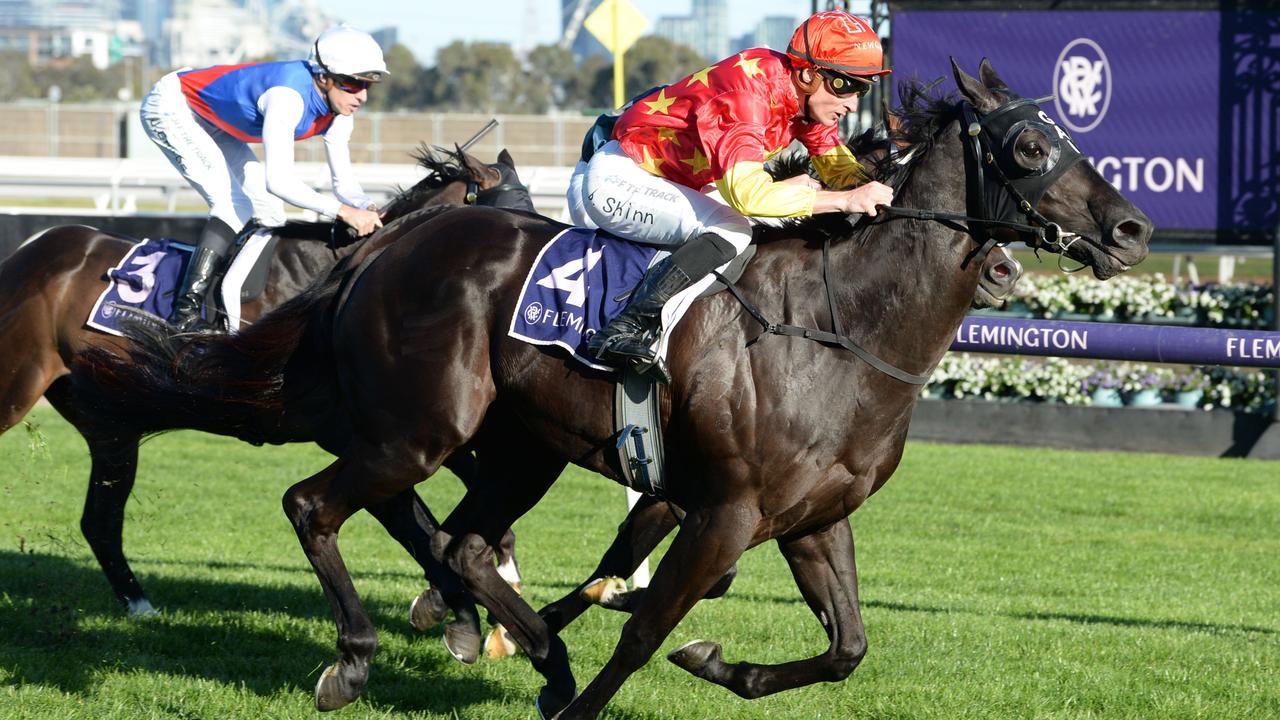 Waterhouse and Shinn digging for Derby Gold