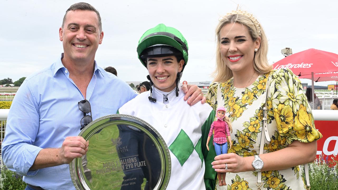 'Dad would be stoked': Tears as Hi Barbie salutes - Racenet