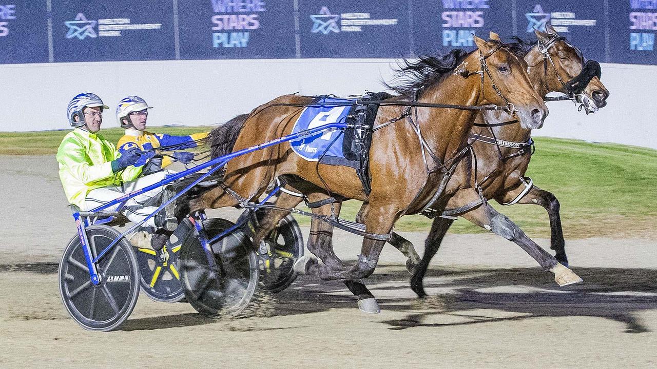 Kingman beats Leap To Fame again to smash track record in Shepparton ...