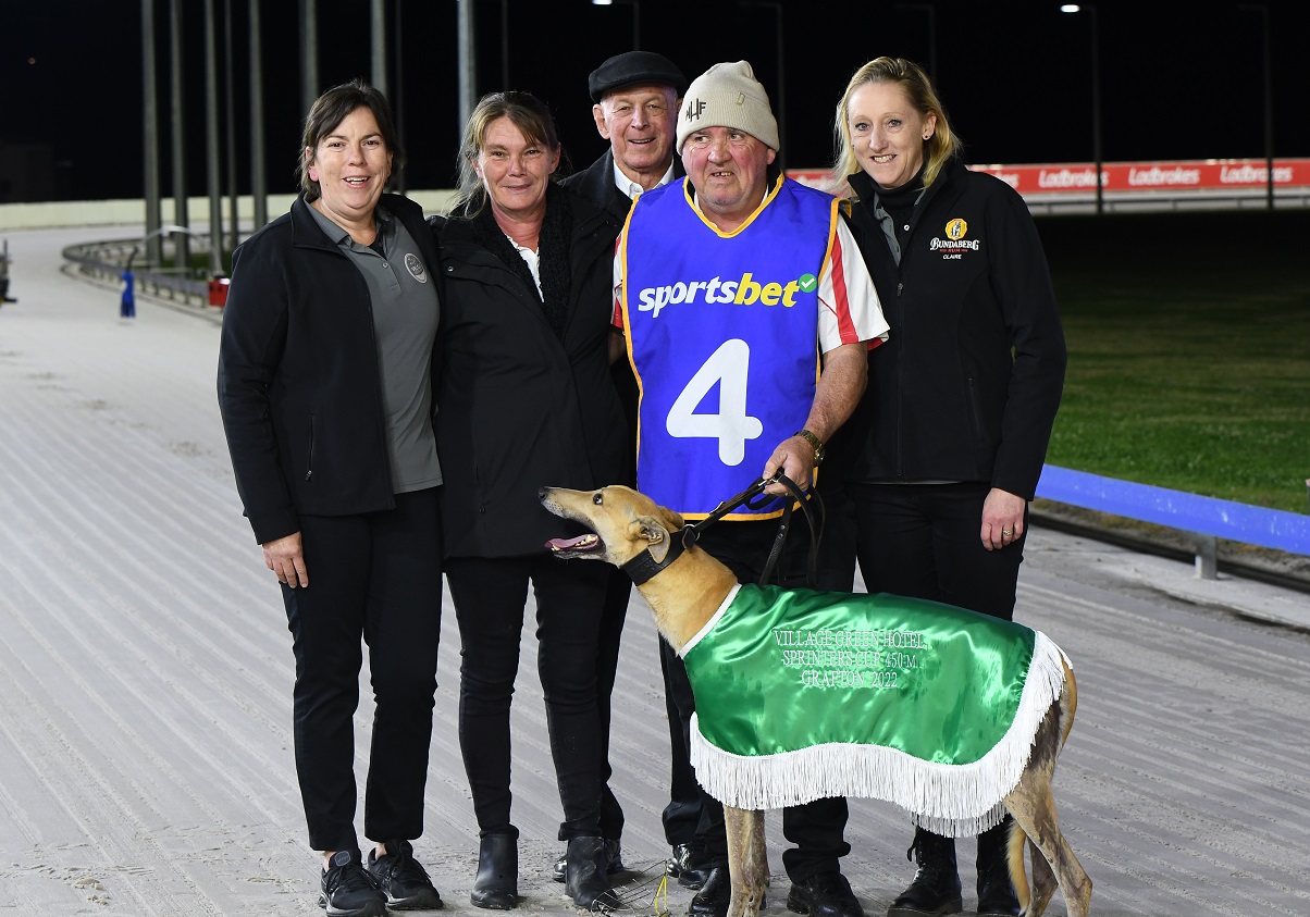 Fire Legend Hands Moroney Lifelong Dream In Cup - Greyhound Recorder