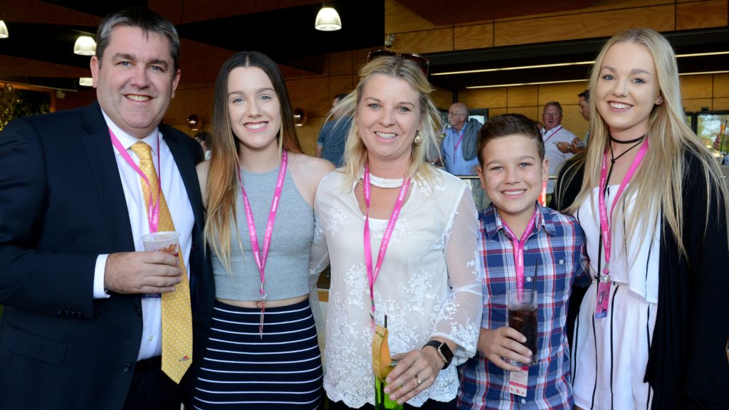 Racing Mourns Sad Passing Of Diane O'Neill - Greyhound Recorder