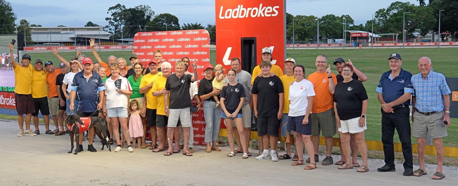 Wobbly Chook Cup A Memorable Win For Mark - Greyhound Recorder